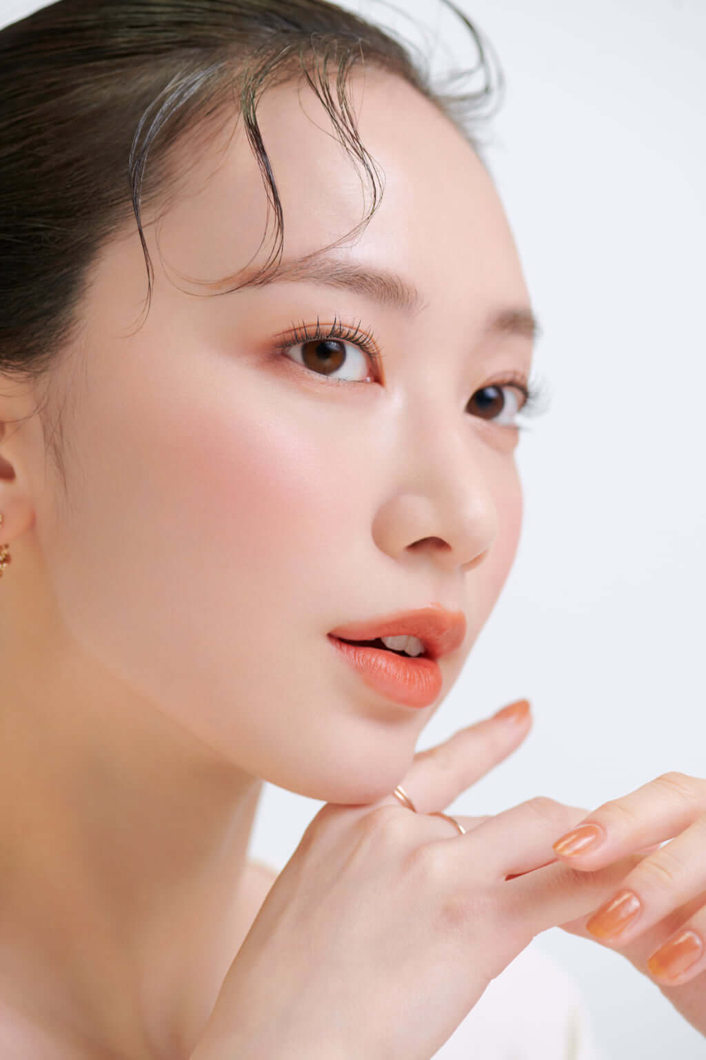 韓国コスメブランド「mude(ミュード)」のチーク「Flutter blusher(フラッターブラッシャー)」が神すぎる♡｜itSnapマガジン