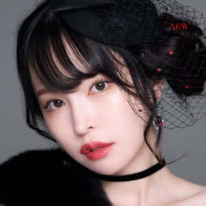 Armuje(アルミュージュ)のクリスマスコフレ＆限定リップはパーソナルカラー別のラメリップで華やか度MAX♡｜itSnapマガジン