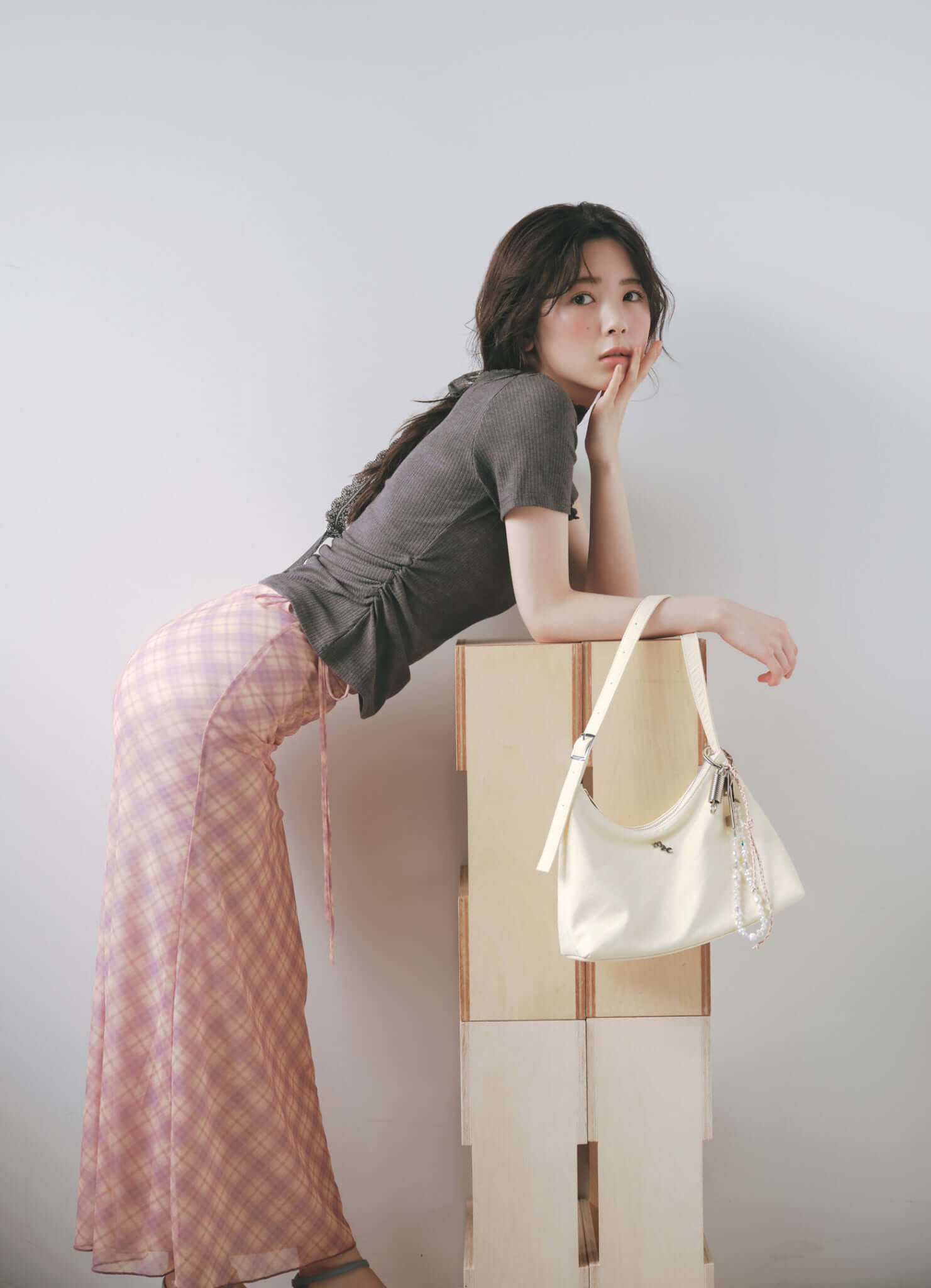 『bis』2025年夏号が発売に！上白石萌歌さんが約5年ぶりに再登場☆｜itSnapマガジン